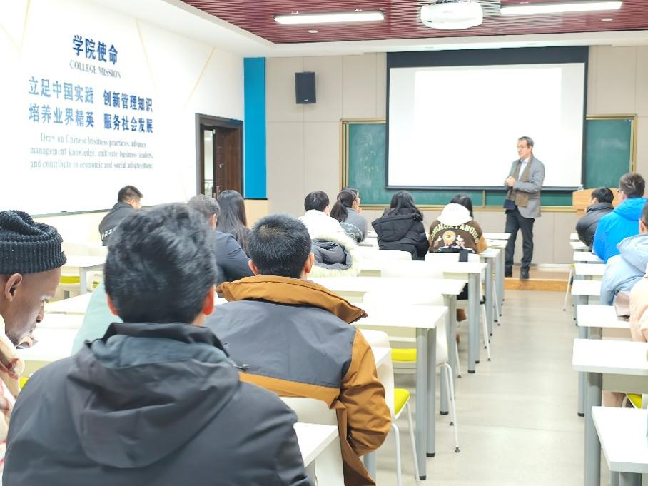 【学术报告】法国里尔中央理工学院Frederic Semet教授来管理学院作学术讲座-西北工业大学管理学院